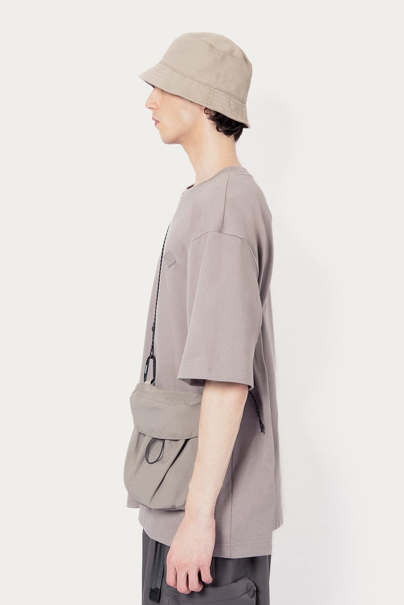 UNISEX ATTACHED POCKET TEE– Spoonyard